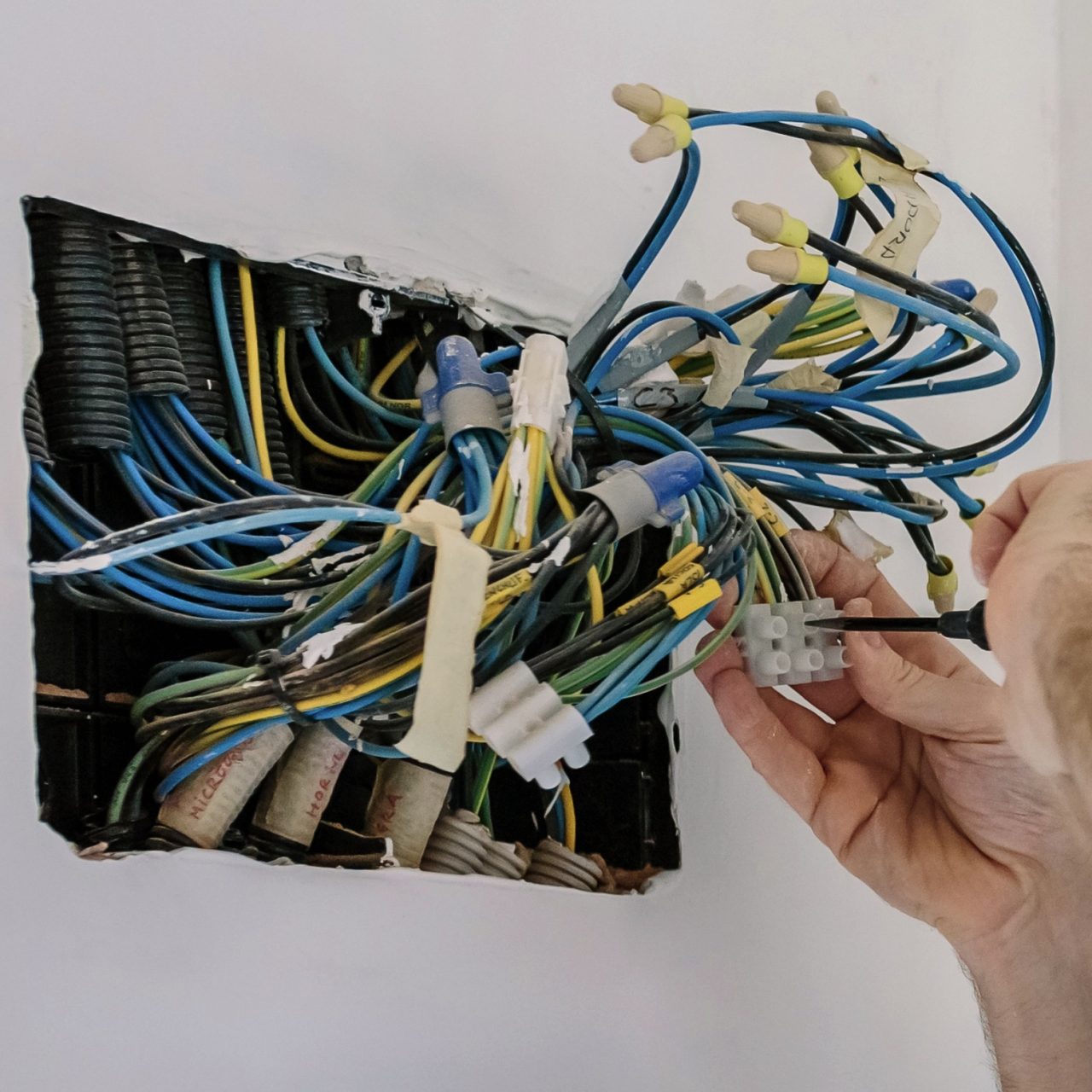 Hem - Stickans Elinstallationer